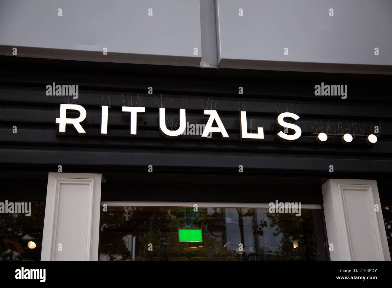 Rituals logo hi-res stock photography and images - Alamy