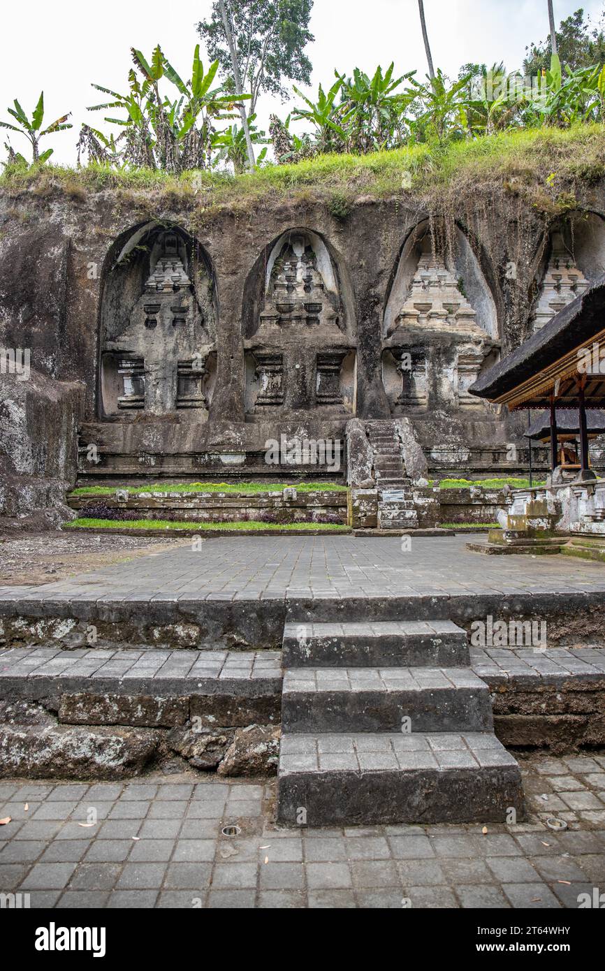 Gunung Kawi Royal Tombs. A beautiful complex with carved stone temples ...