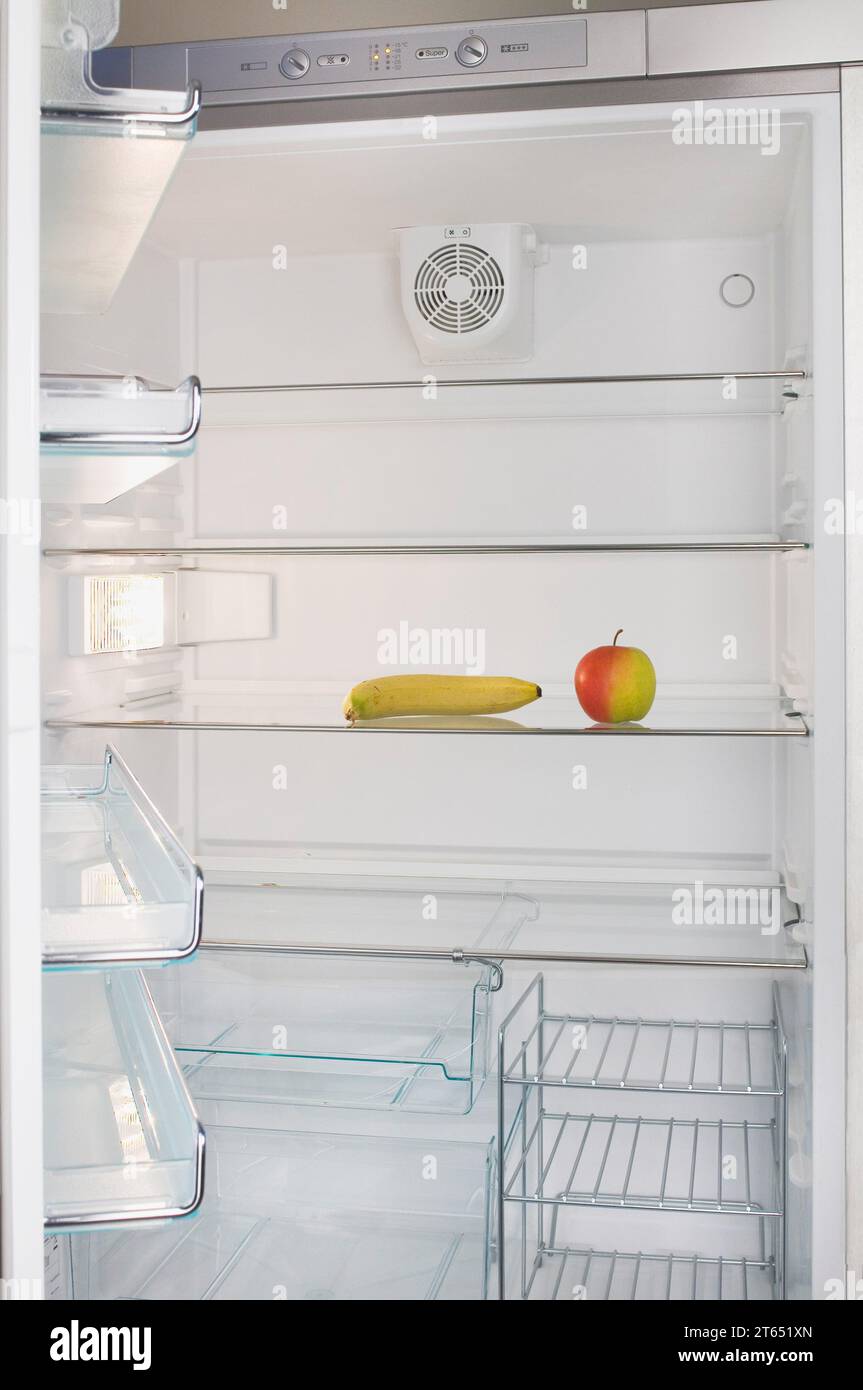 Almost empty refrigerator hi-res stock photography and images - Alamy