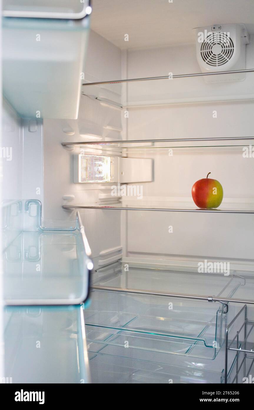 Almost empty fridge hi-res stock photography and images - Alamy