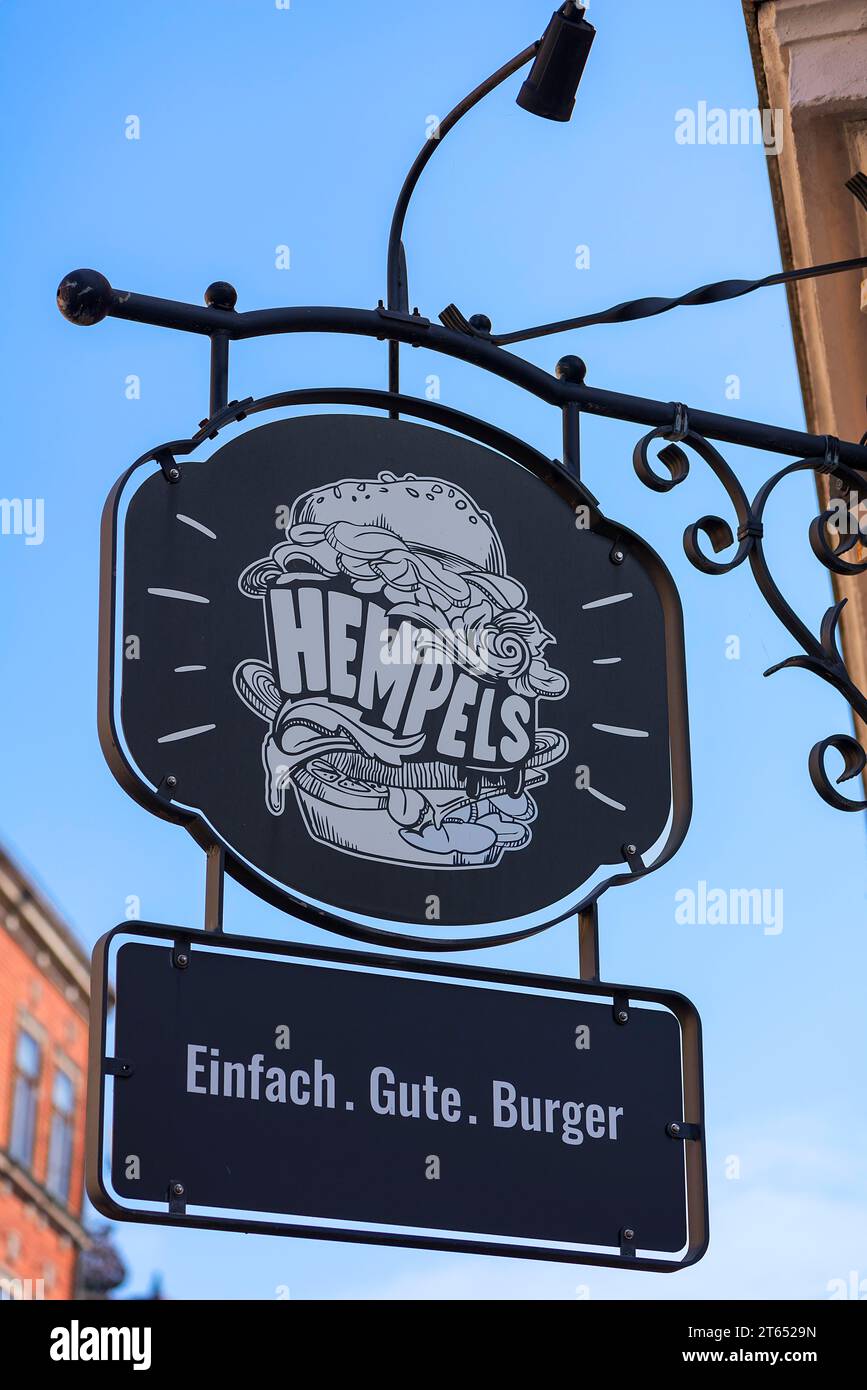 Sign food burger restaurant hi-res stock photography and images - Alamy