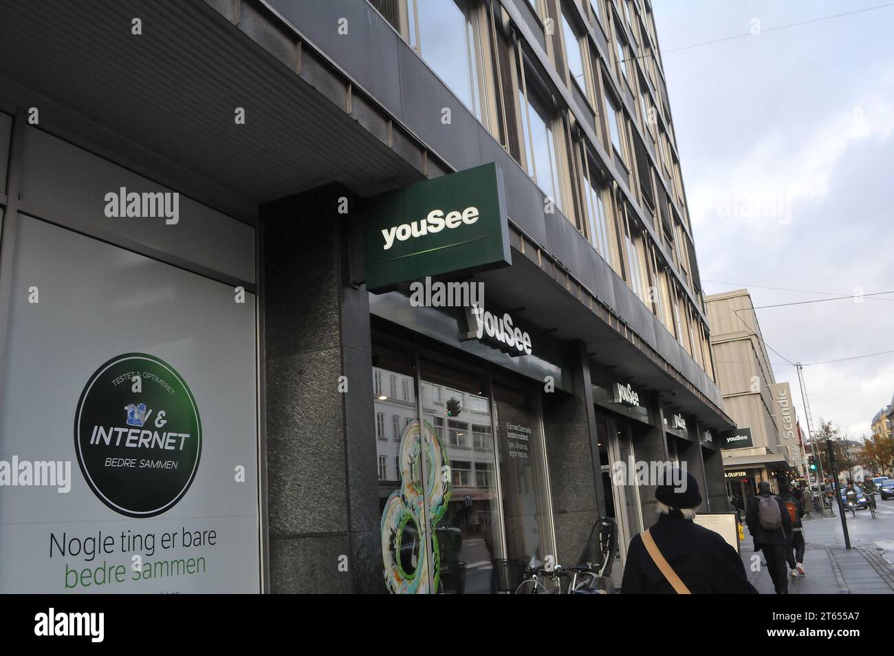 Smart phoens hi-res stock photography and images - Alamy