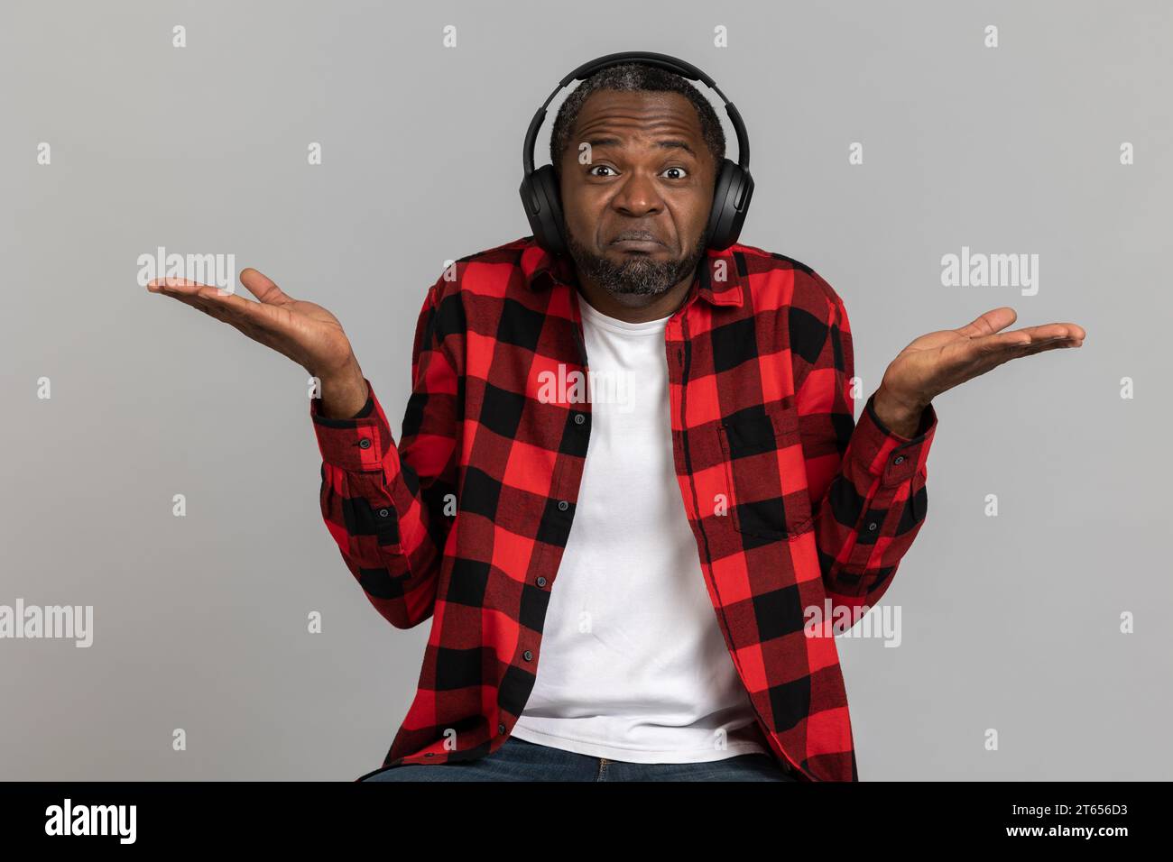 Puzzled black hi-res stock photography and images - Alamy