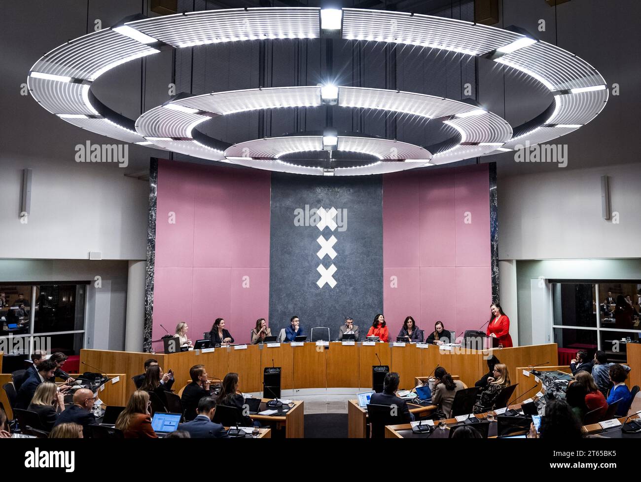 AMSTERDAM - Annabel Nanninga of JA21 during a council meeting in which ...