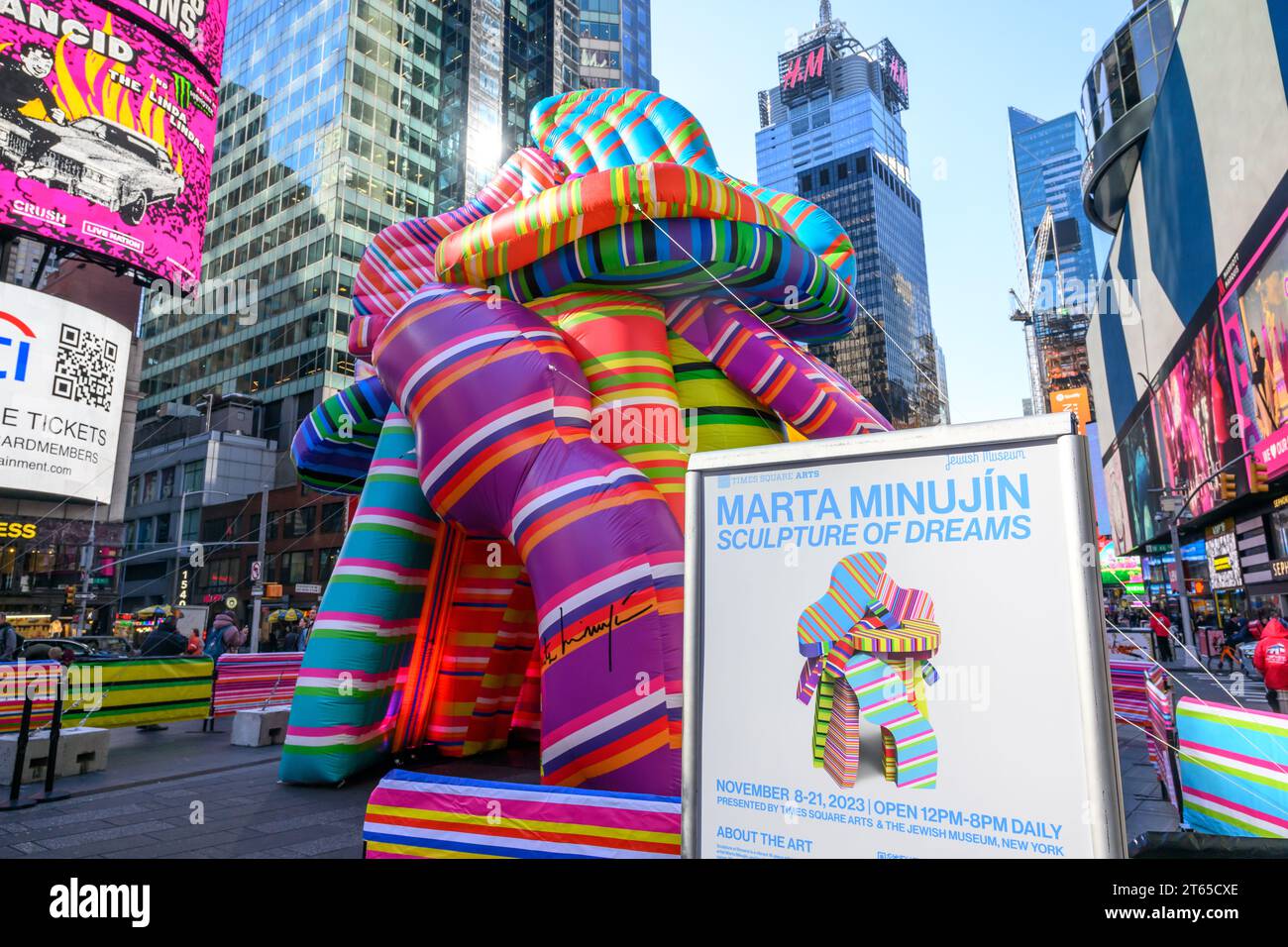 Pop art artists hi-res stock photography and images - Alamy