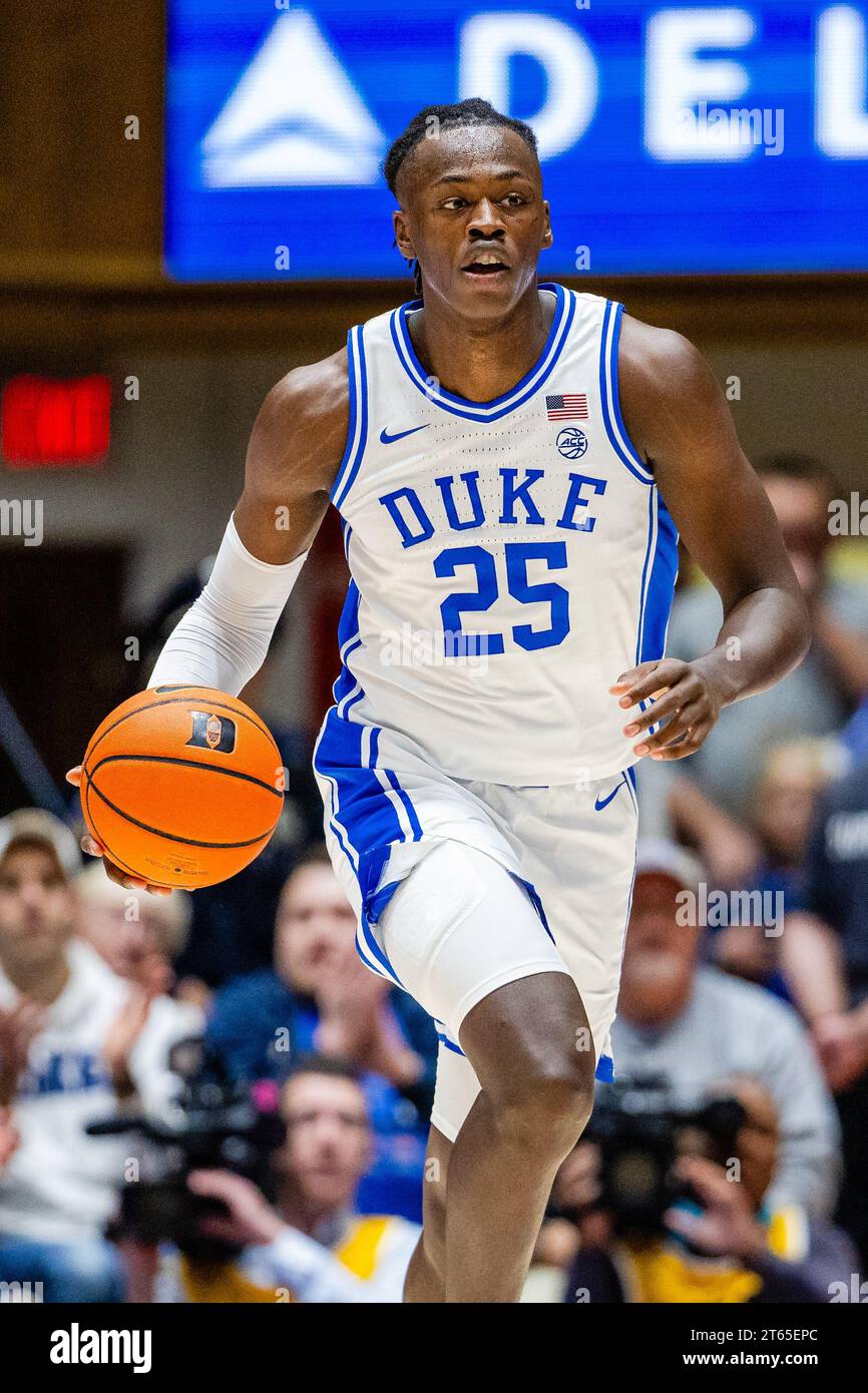 November 1, 2023: Duke Blue Devils Mark Mitchell (25) with the ball ...