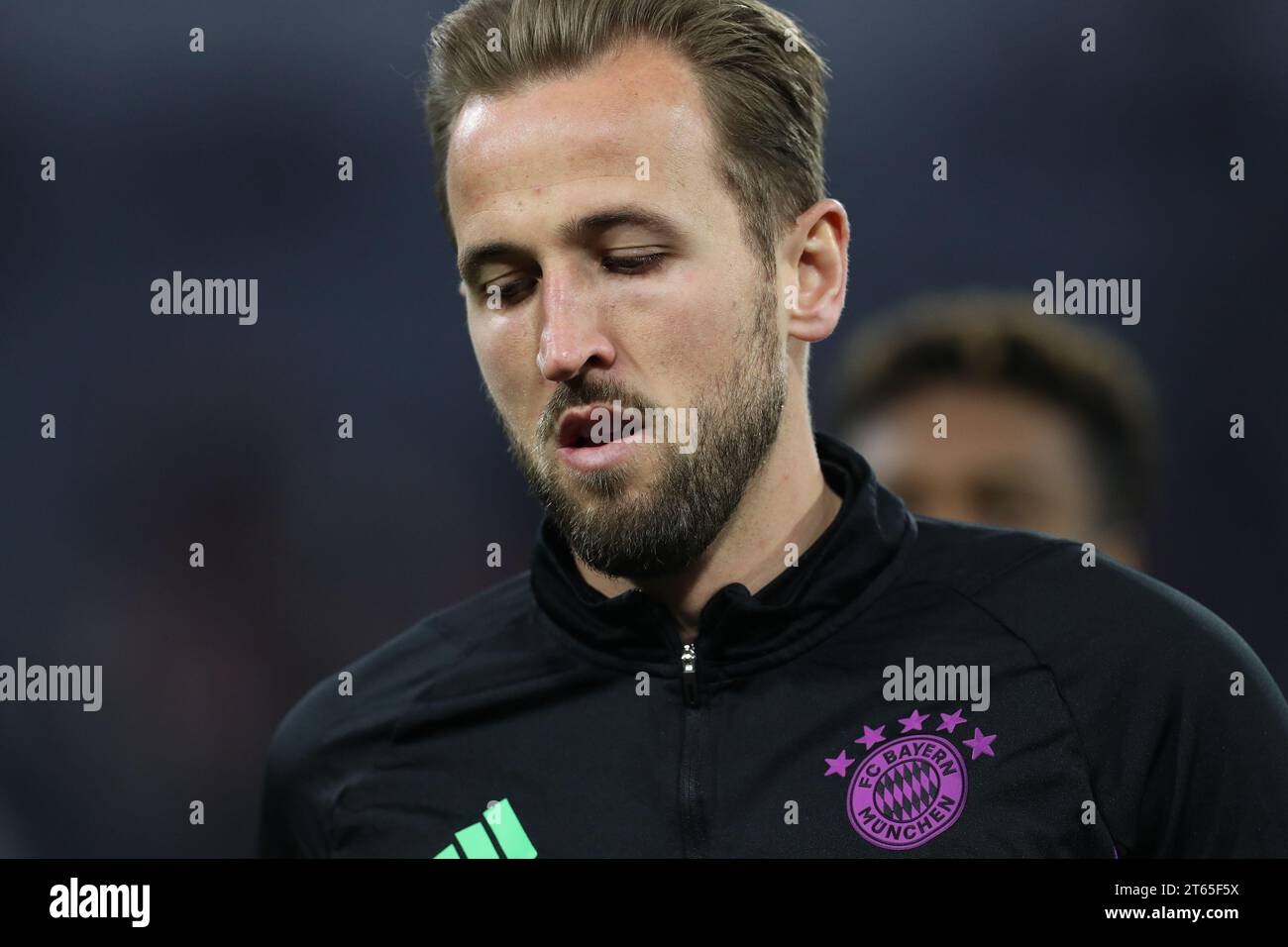 Harry kane fc bayern munchen portrait hi-res stock photography and images - Alamy
