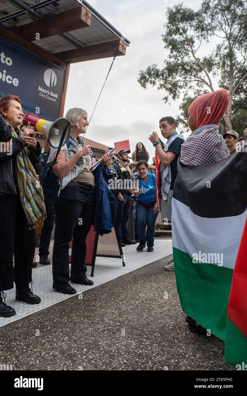 Merri bek council member hi-res stock photography and images - Alamy