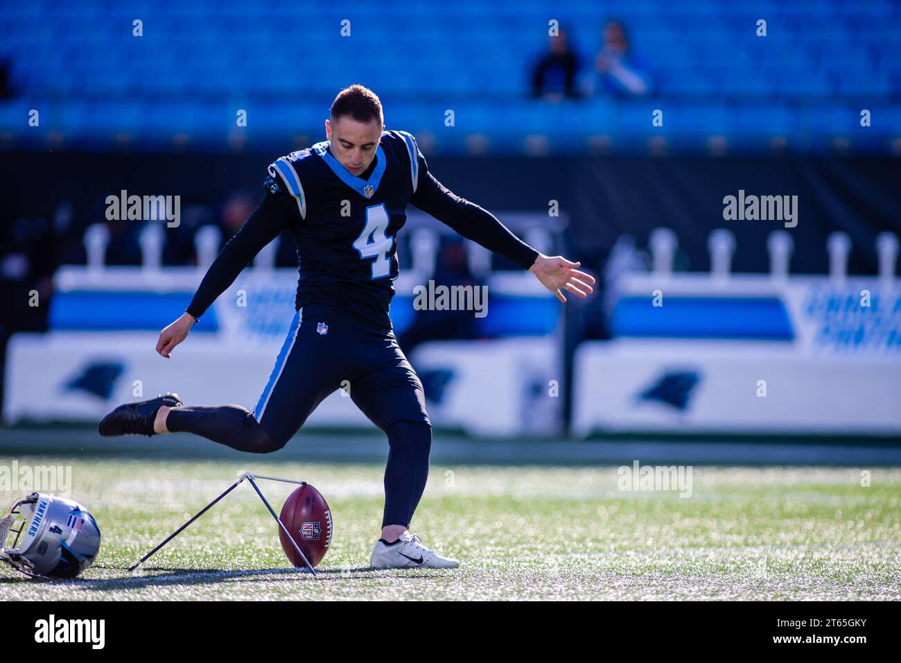 Charlotte, NC, USA. 5th Nov, 2023. Carolina Panthers place kicker Eddy ...
