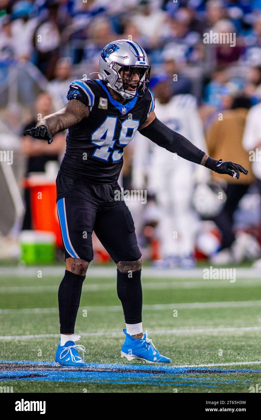 Charlotte, NC, USA. 5th Nov, 2023. Carolina Panthers linebacker Frankie ...