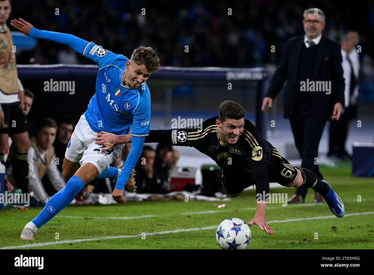 Naples, Italy. 08th Nov, 2023. Jesper Lindstrom of SSC Napoli and Robin ...