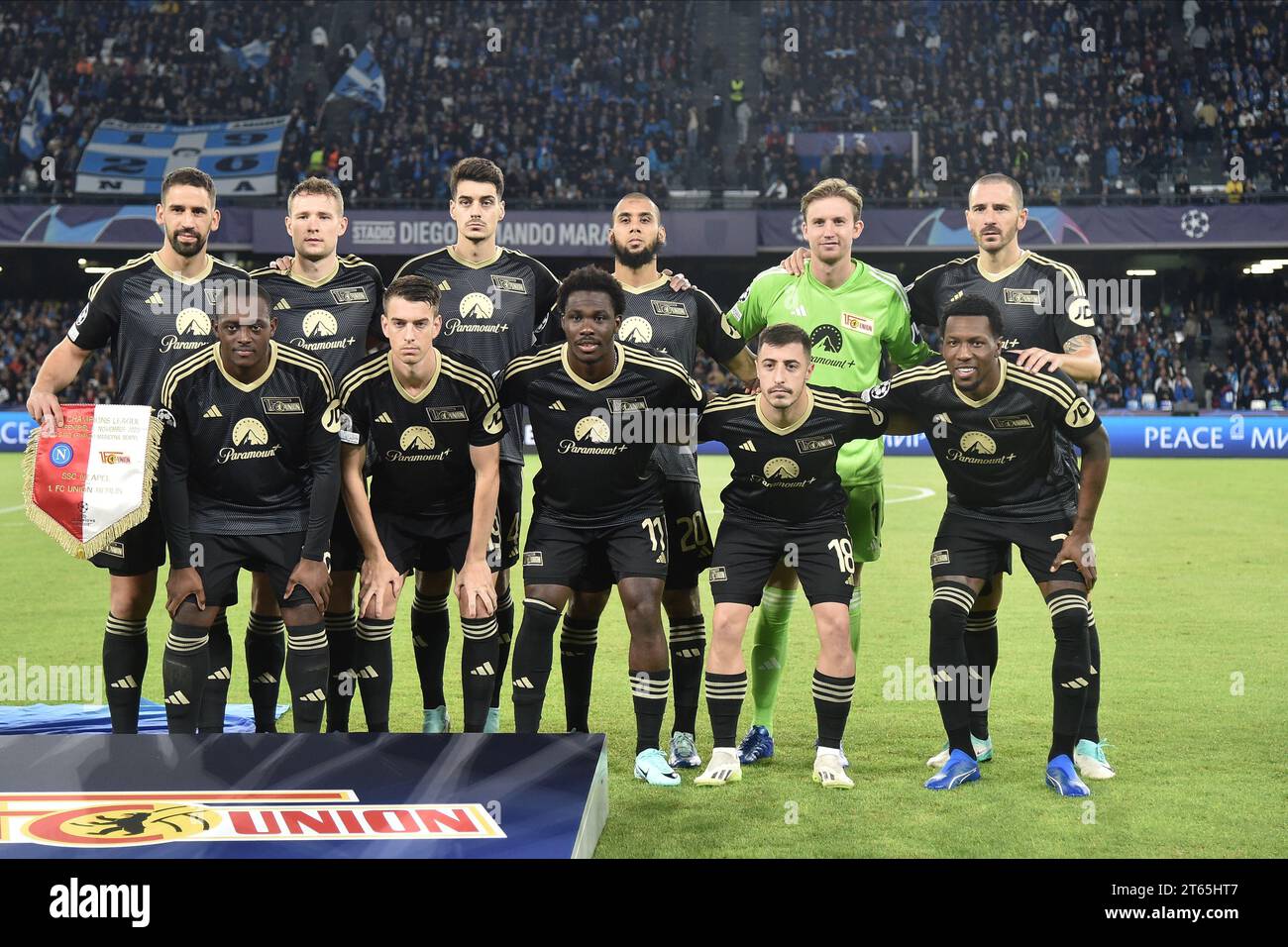 Napoli champions league formation hi-res stock photography and images ...