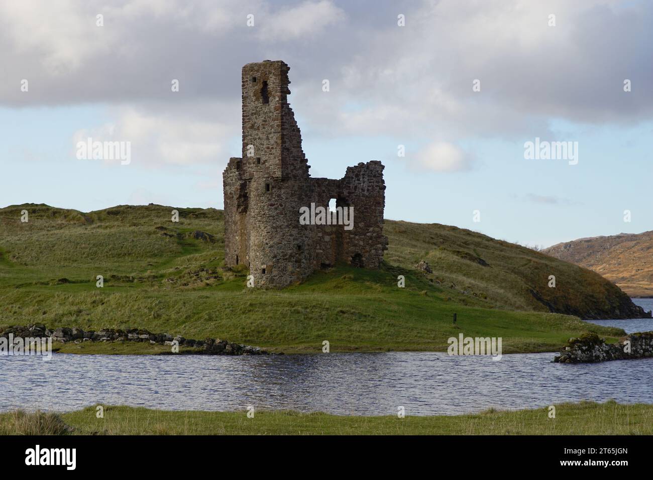 The Ruin of 16th Century Ardvreck Castle sat on a Rocky Promontory in ...