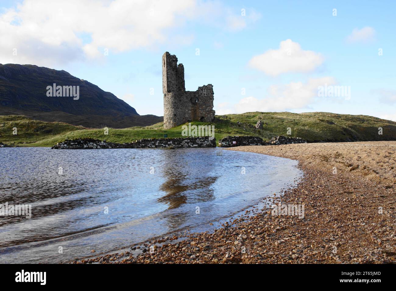 The Ruin of 16th Century Ardvreck Castle sat on a Rocky Promontory in ...