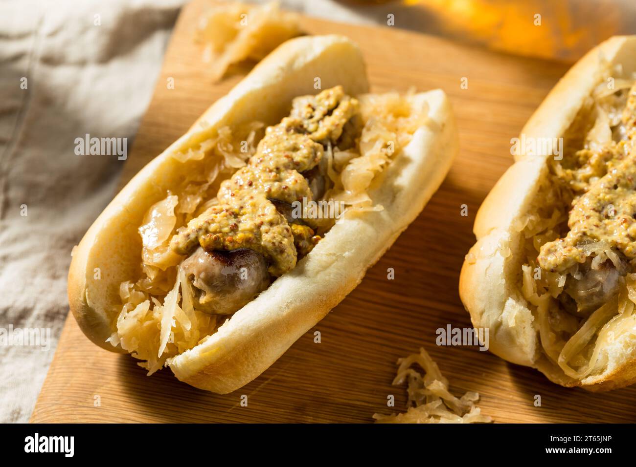 Wurst wurst sandwich sauce hi-res stock photography and images - Alamy
