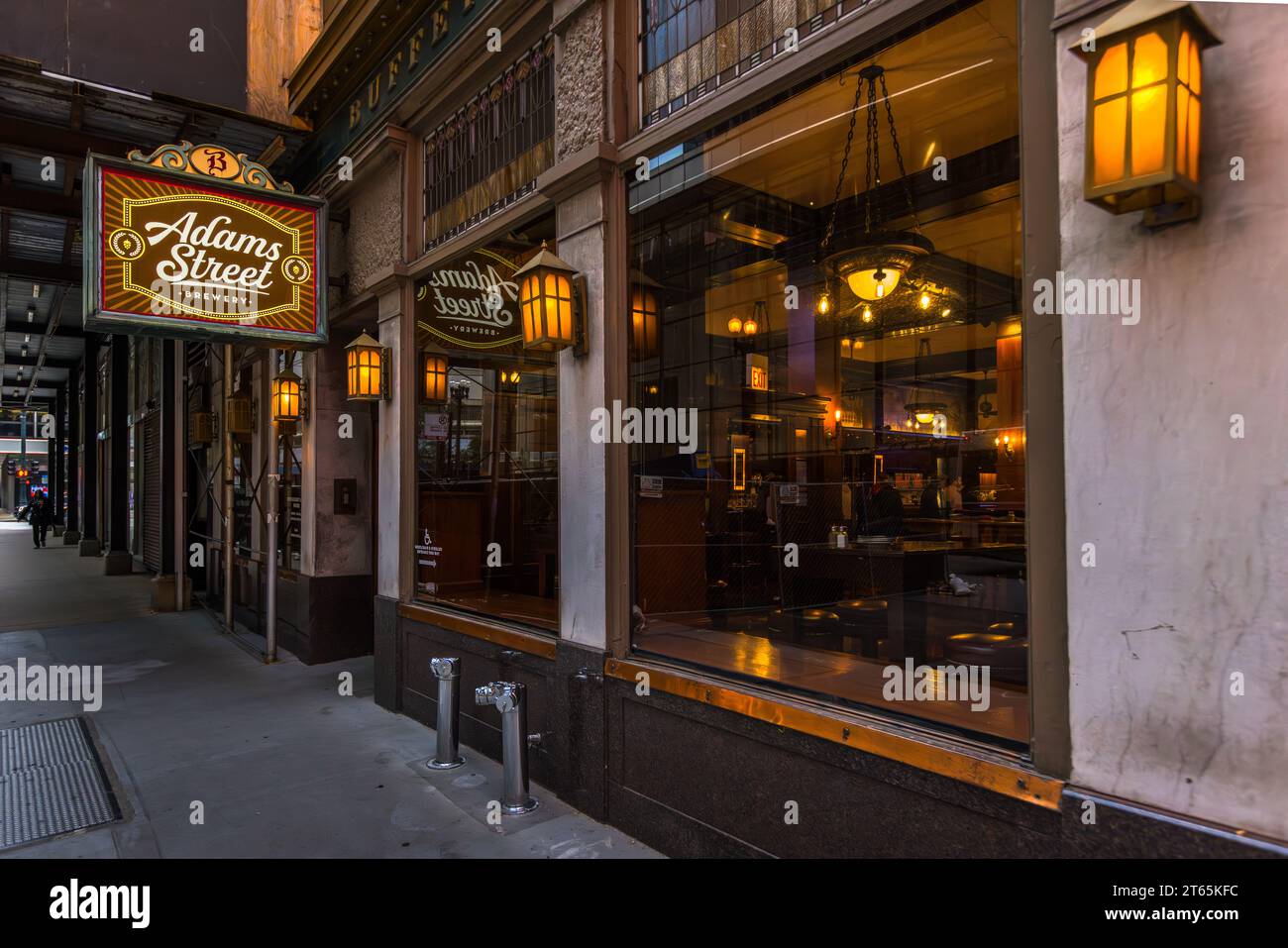 Berghoff restaurant chicago illinois hi-res stock photography and ...