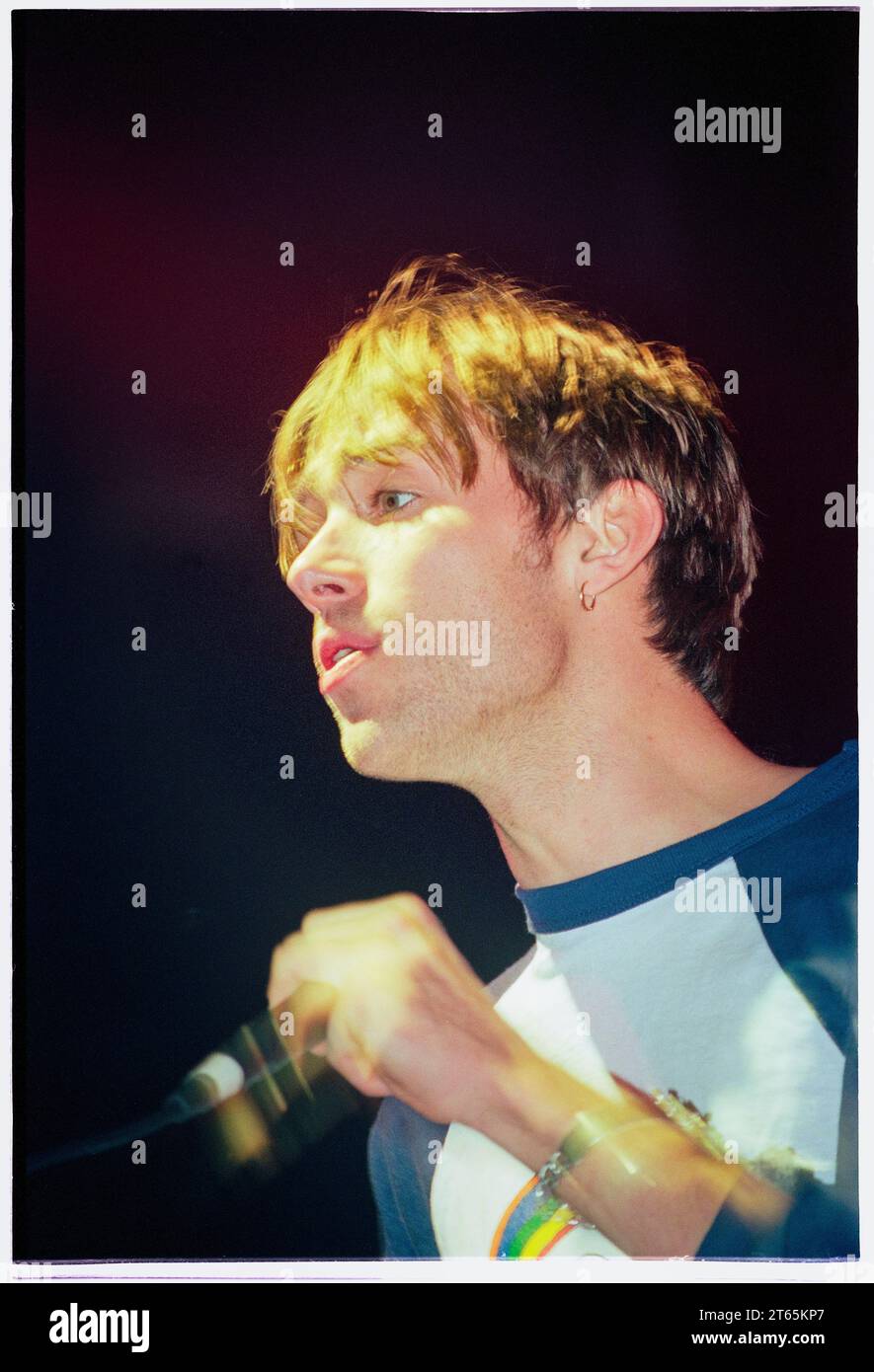 DAMON ALBARN, BLUR, 1995: Damon Alban the singer of Blur at the very ...