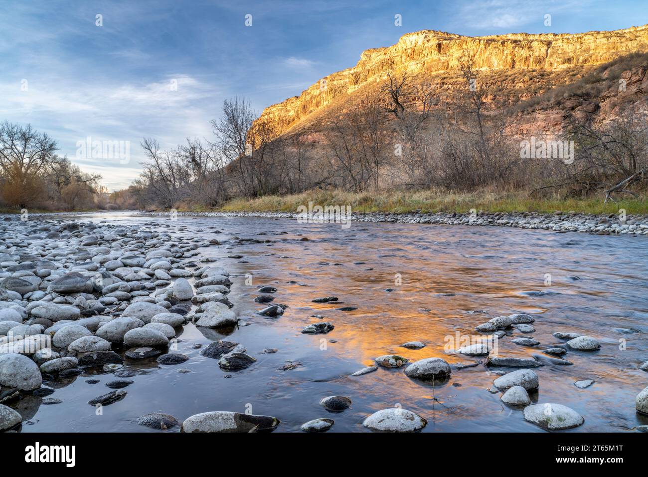 Sandstone cliff belvue dome hi-res stock photography and images - Alamy