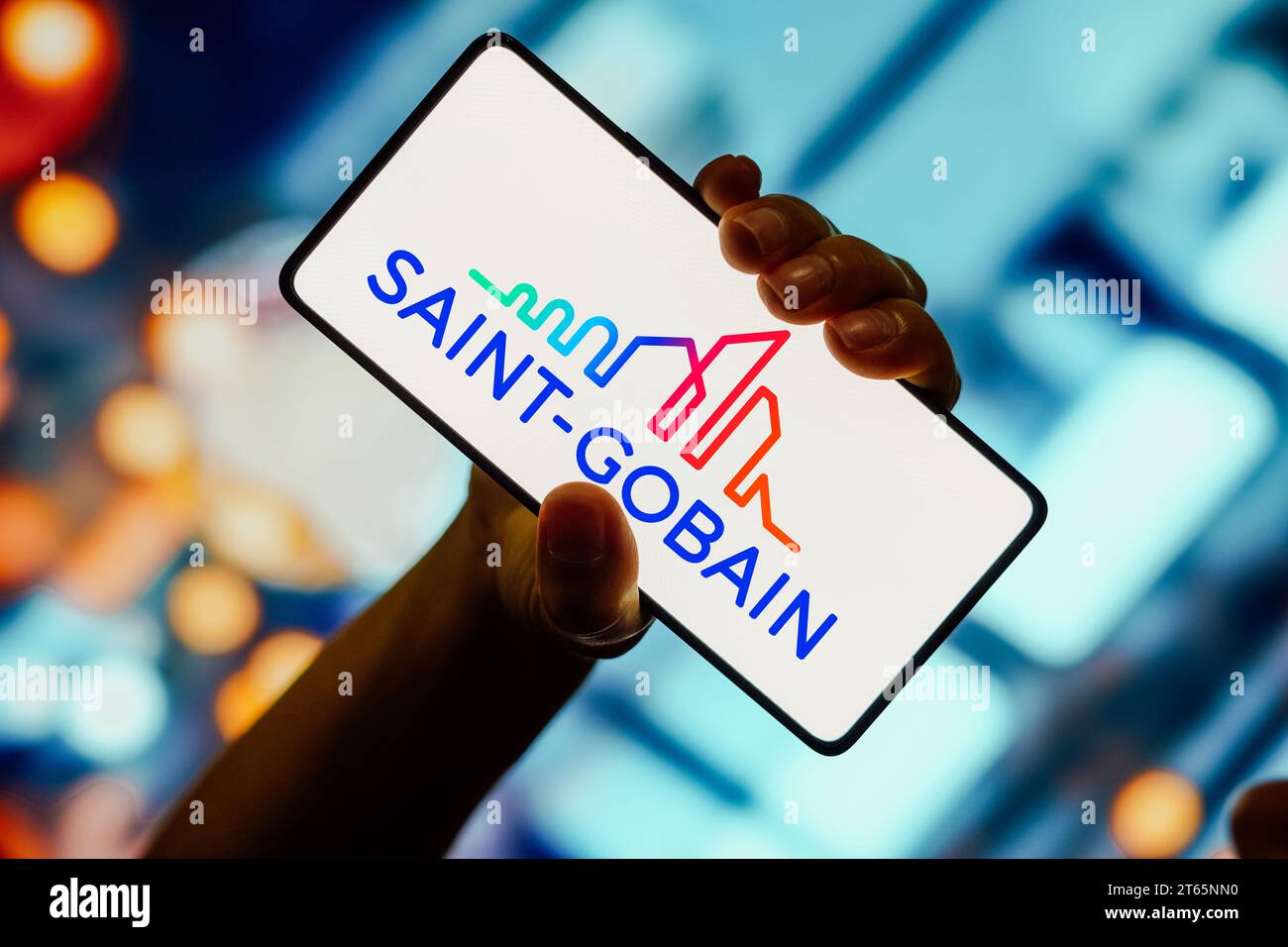 Saint gobain logo hi-res stock photography and images - Alamy