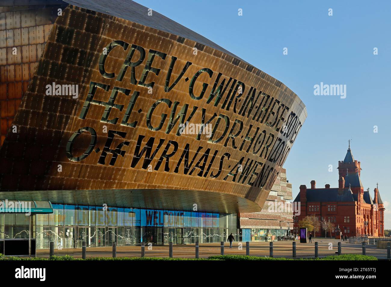 The Millennium Centre, Cardiff Bay. Theatre, concert hall and Home of ...