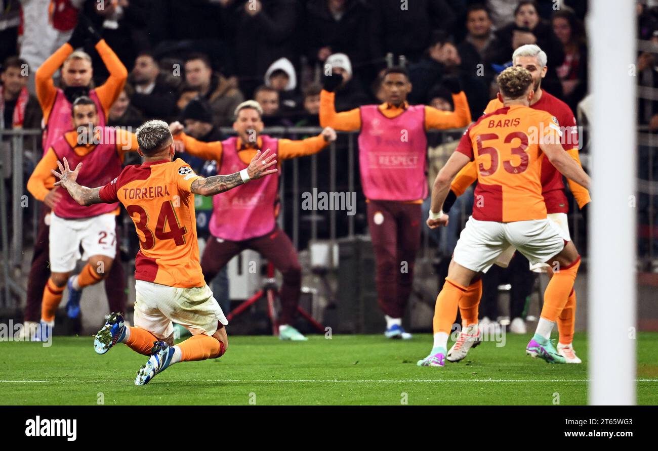 Munich, Germany. 08th Nov, 2023. Soccer: Champions League, Bayern ...