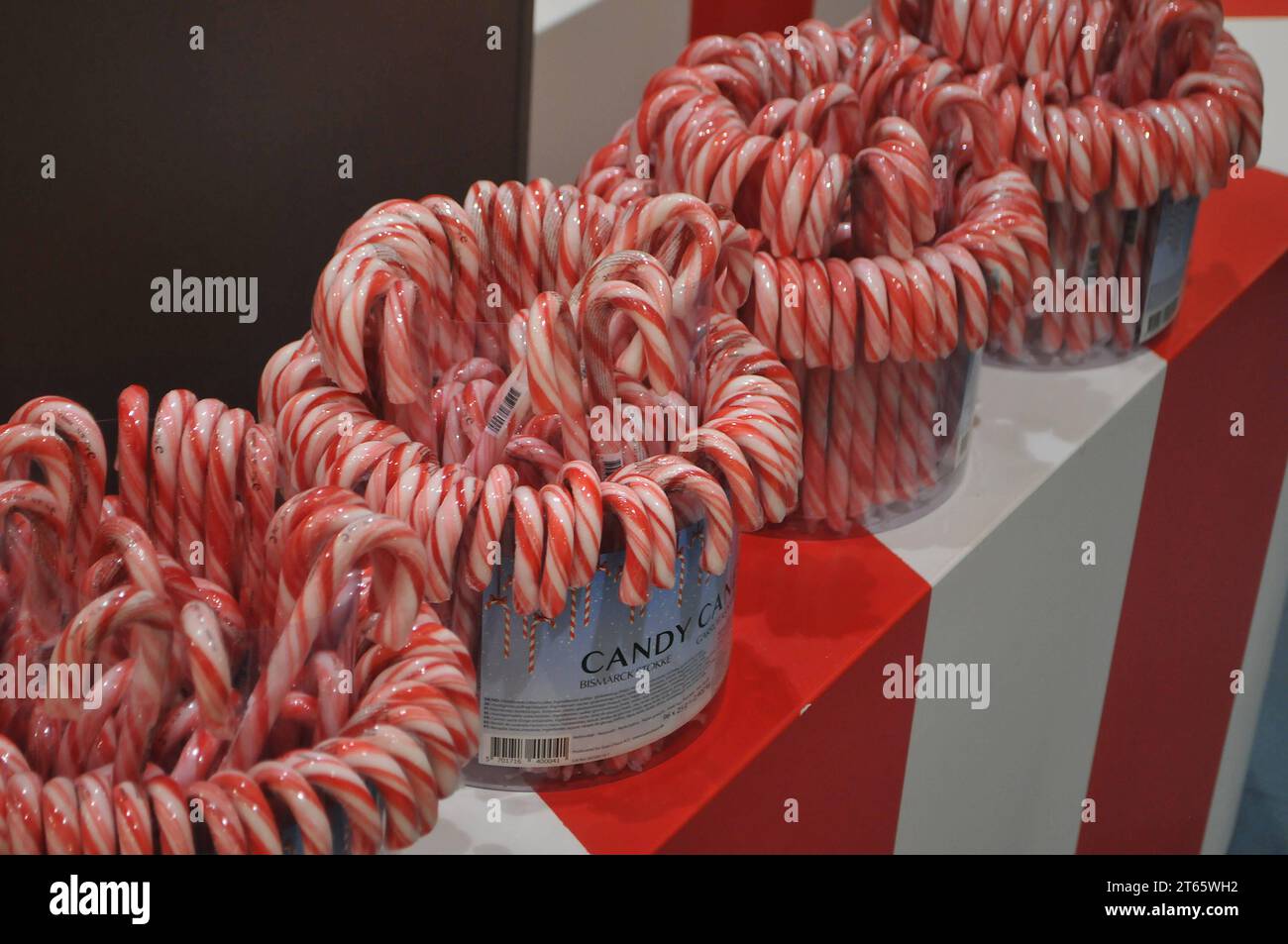 Bonbondosen hi-res stock photography and images - Alamy