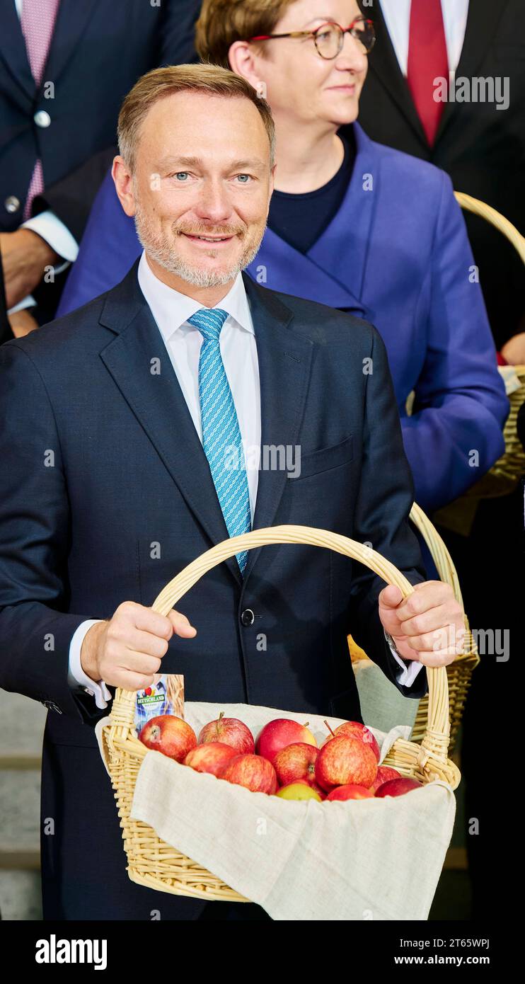 Apfelkabinet hi-res stock photography and images - Alamy