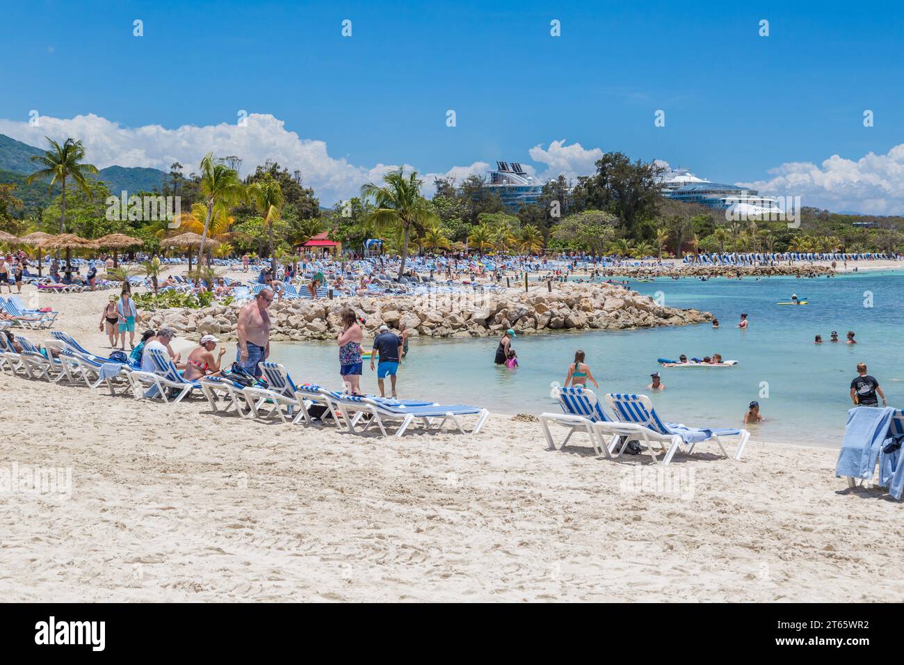 Royal Caribbean Allure of the Seas cruise passengers playing at the ...