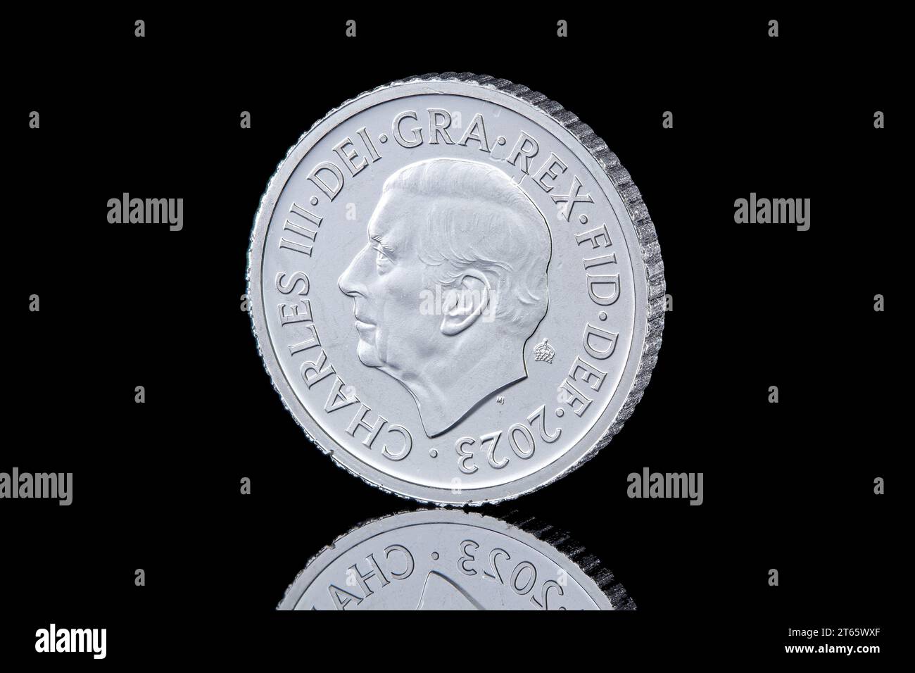 King charles 5p coin hi-res stock photography and images - Alamy