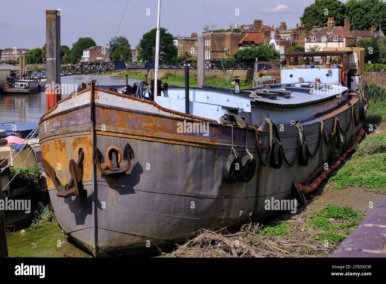 Hammersmith: Old barge (now houseboat) on Thames at Lower Mall and the ...