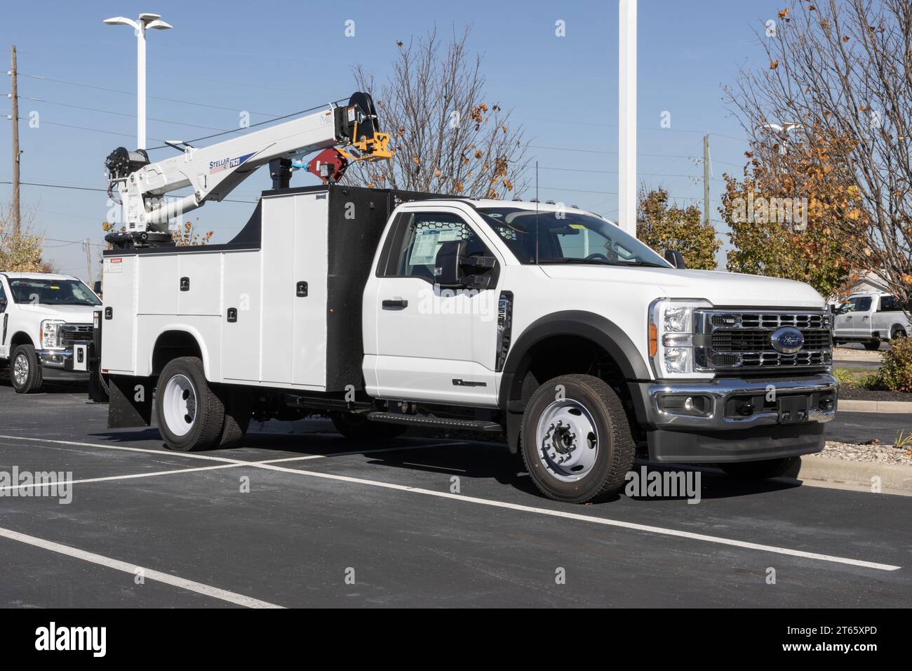 Plainfield - November 5, 2023: Ford F-550 4X4 Chassis cab with Stellar ...