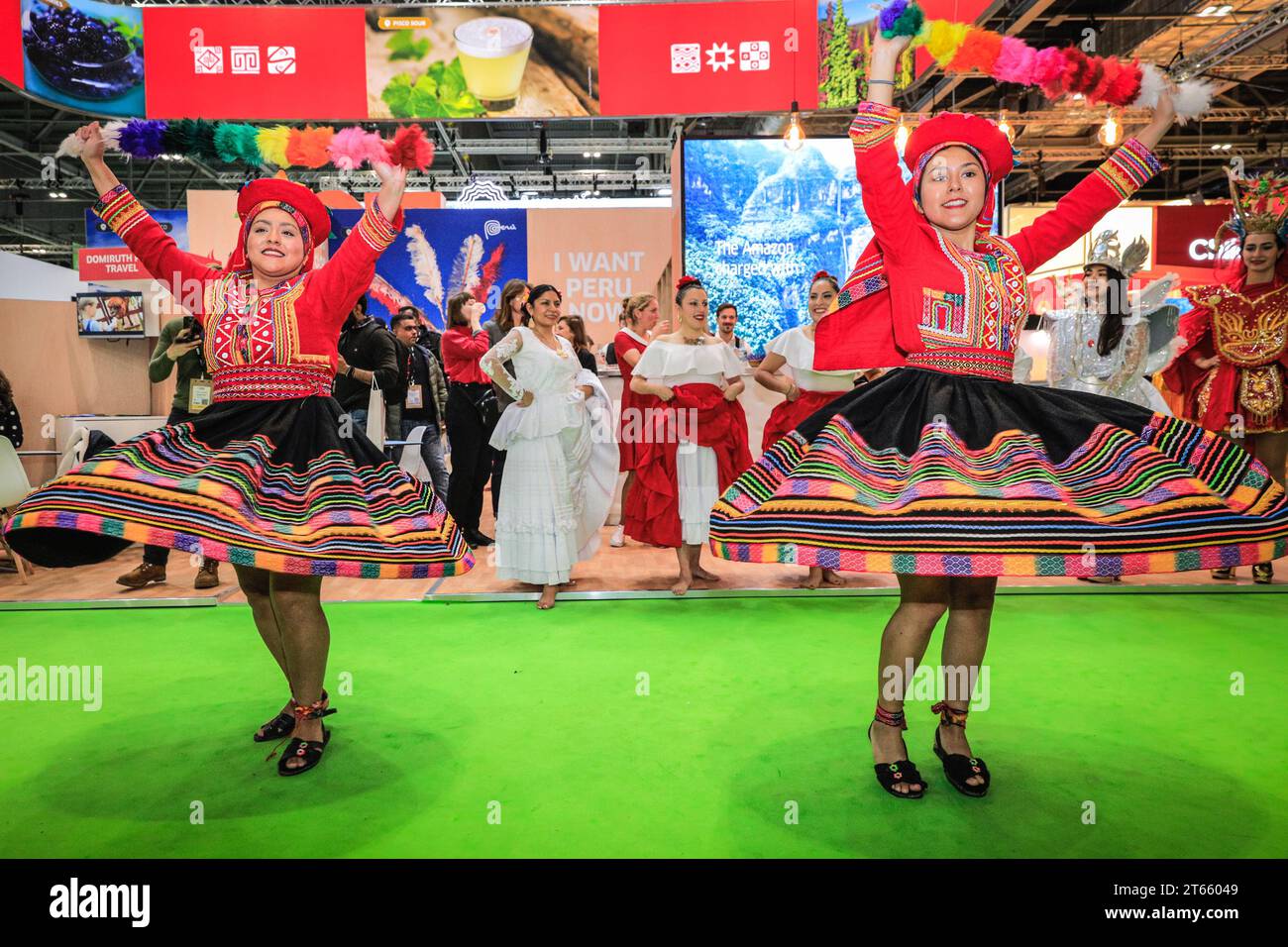 Pisco sours peru hi-res stock photography and images - Alamy