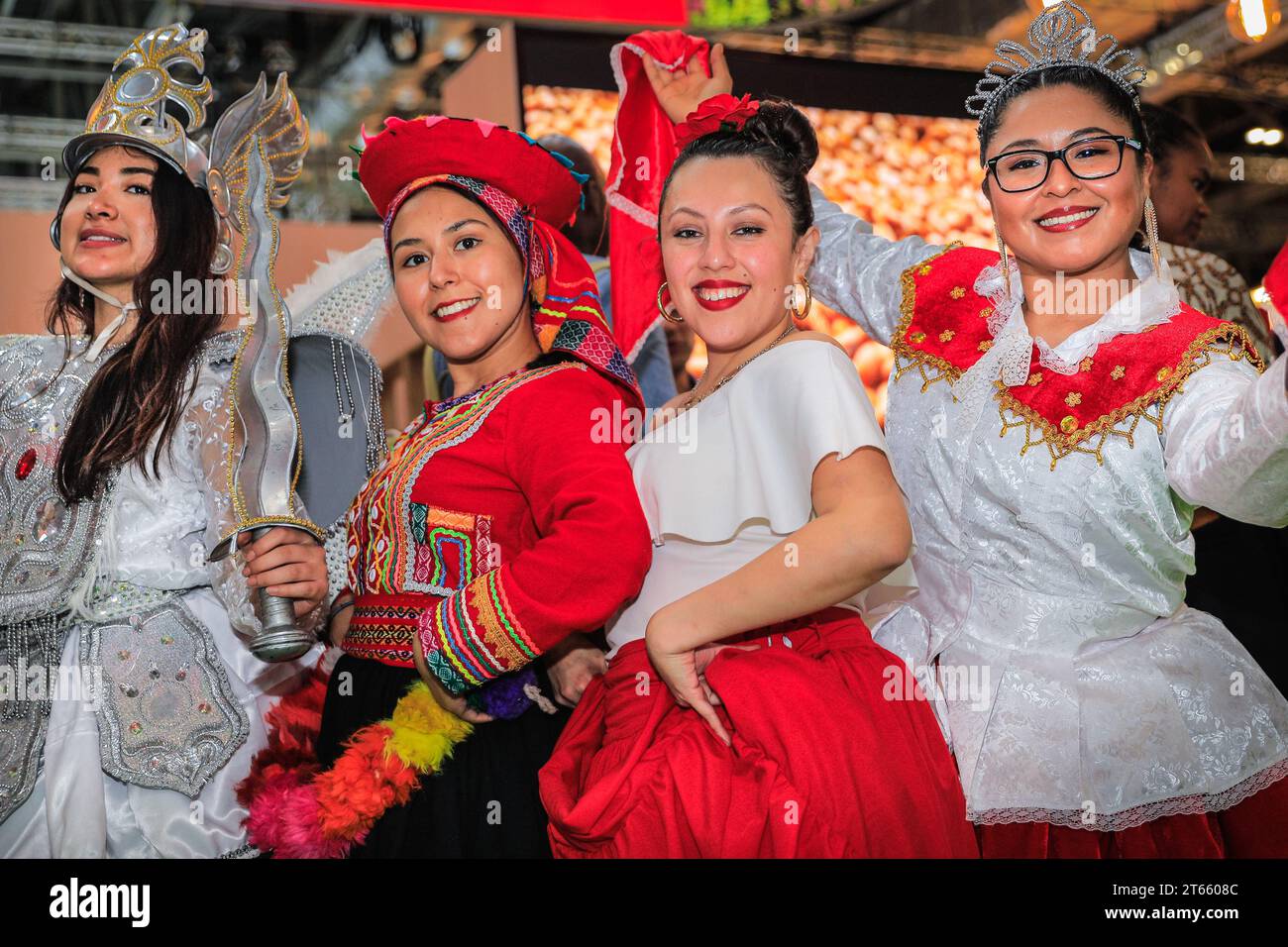 Pisco sours peru hi-res stock photography and images - Alamy