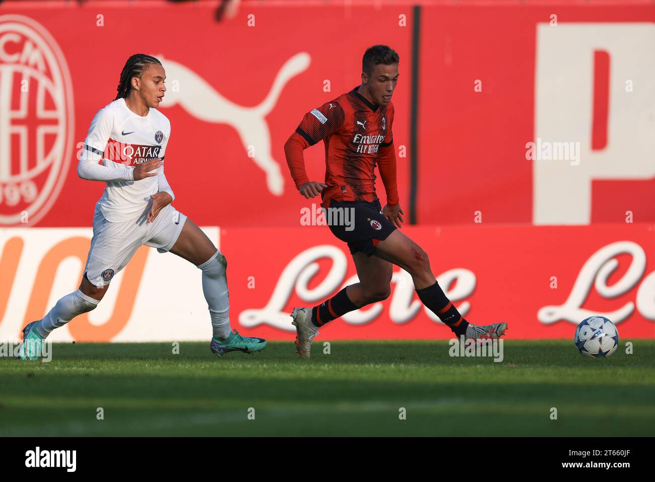 Milan, Italy. 7th Nov, 2023. Vittorio Magni of AC Milan is pursued by ...