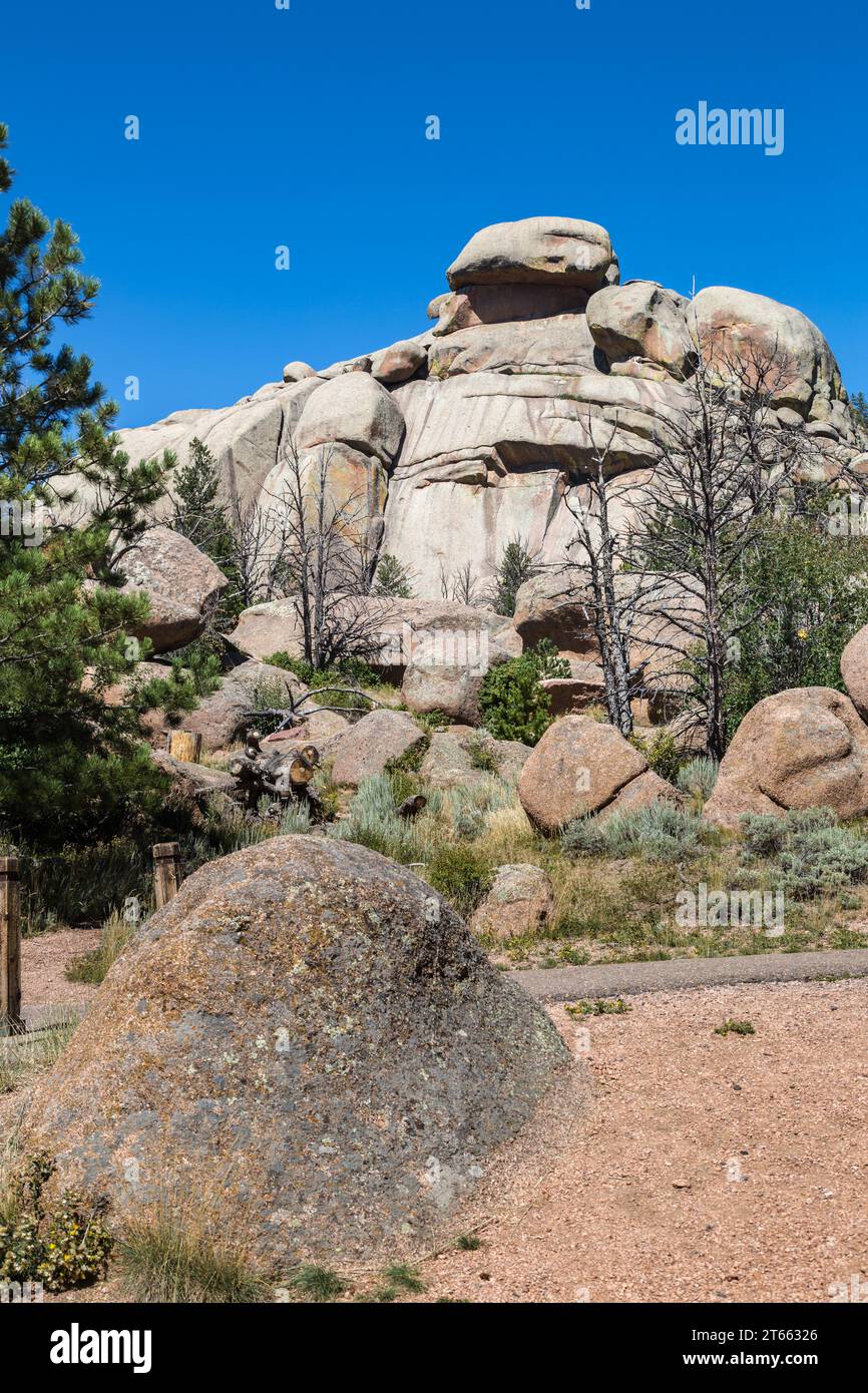 Granite rock outcropping in the Vedauwoo Recreation Area of Medicine ...