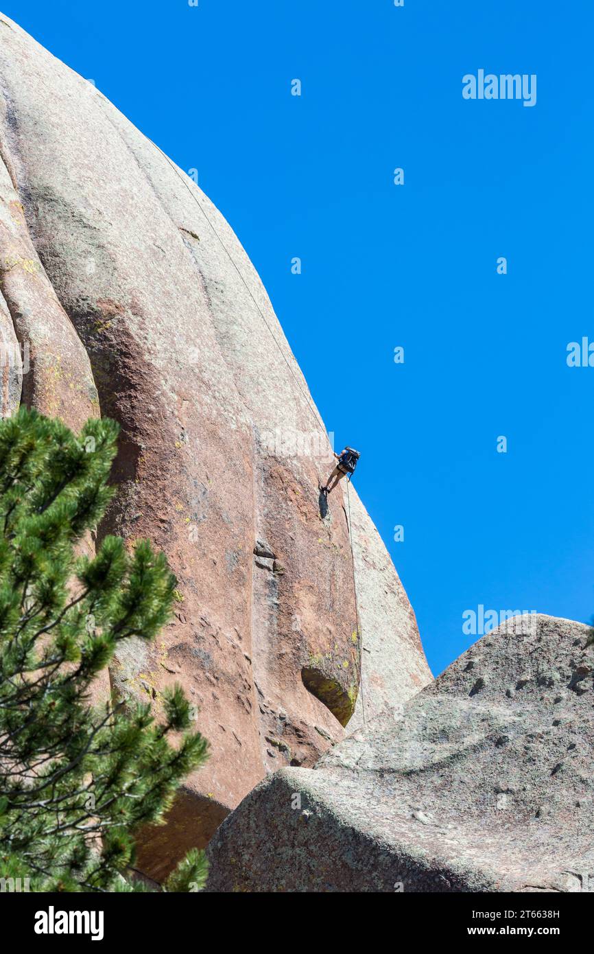 Man rock climbing in the Vedauwoo Recreation Area of Medicine Bow ...