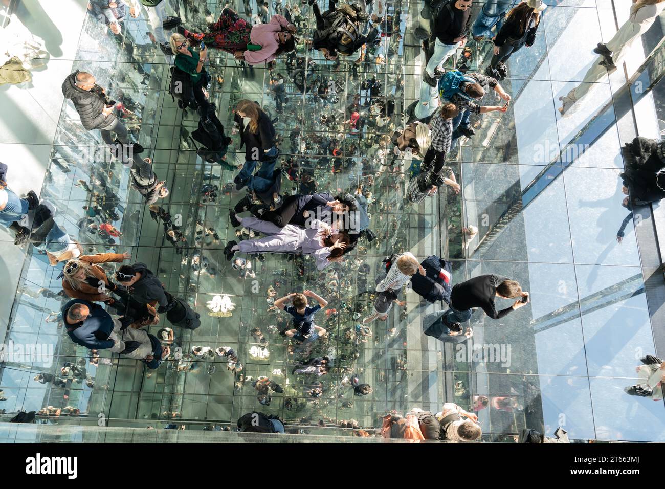 People visit SUMMIT One Vanderbuilt observation deck in New York on ...