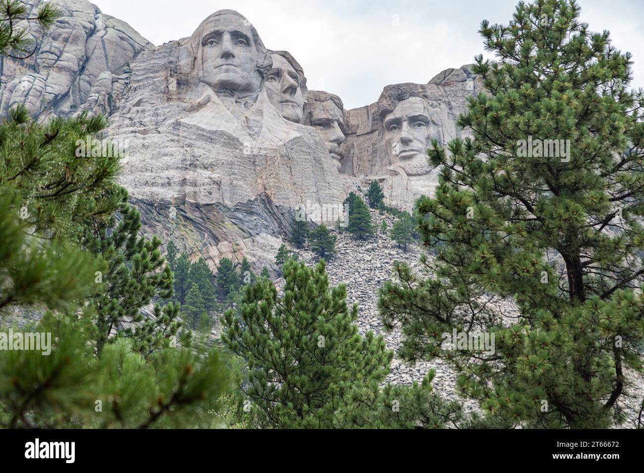 Carved granite busts of George Washington, Thomas Jefferson, Theodore ...