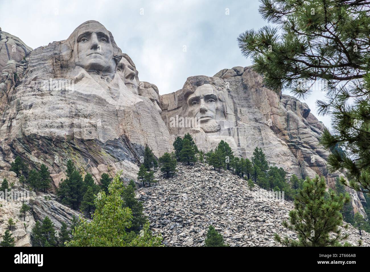 Carved granite busts of George Washington, Thomas Jefferson, Theodore ...