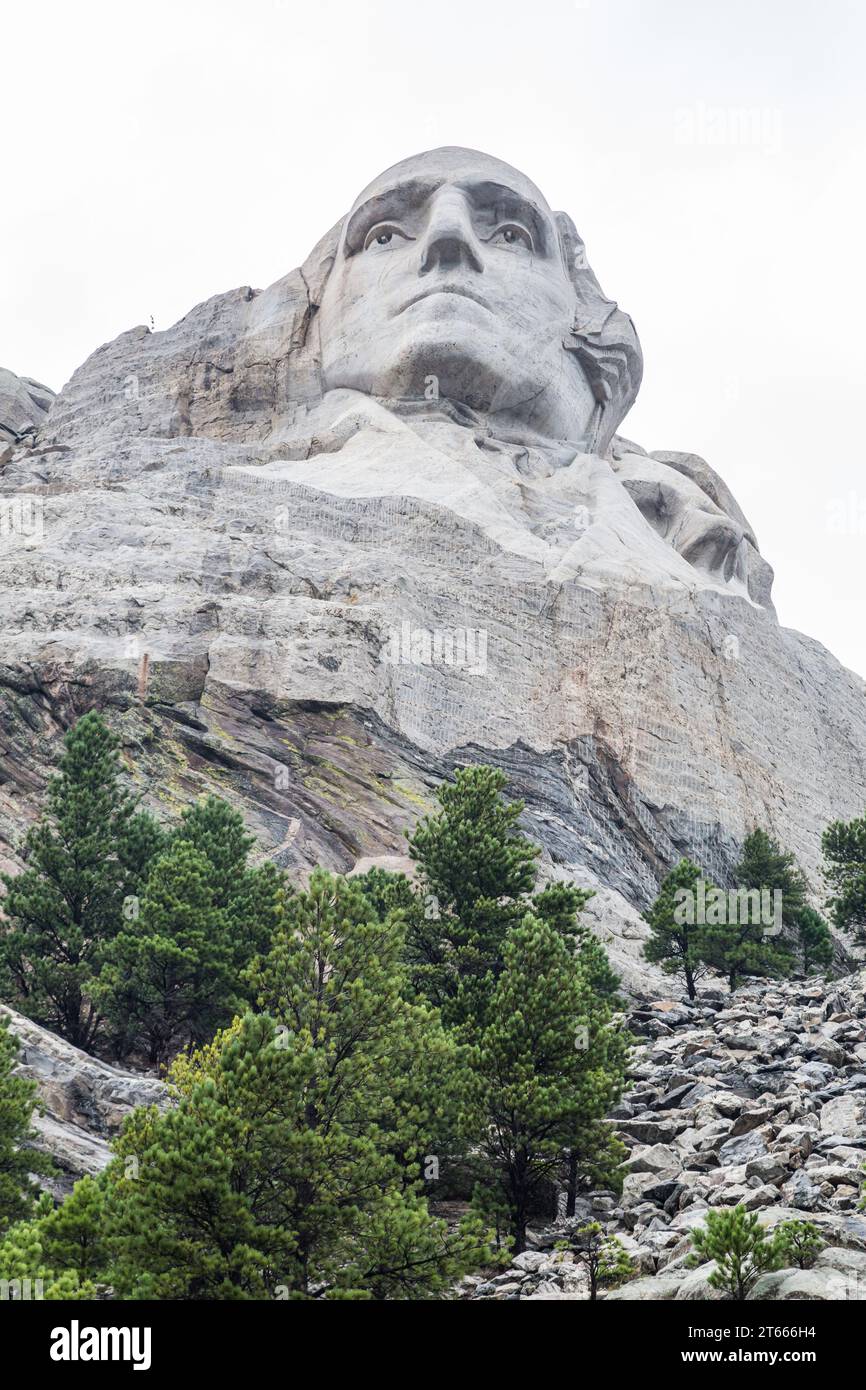 Carved granite bust of George Washington at Mount Rushmore National ...