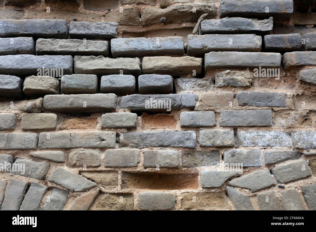 Broken rock hi-res stock photography and images - Alamy
