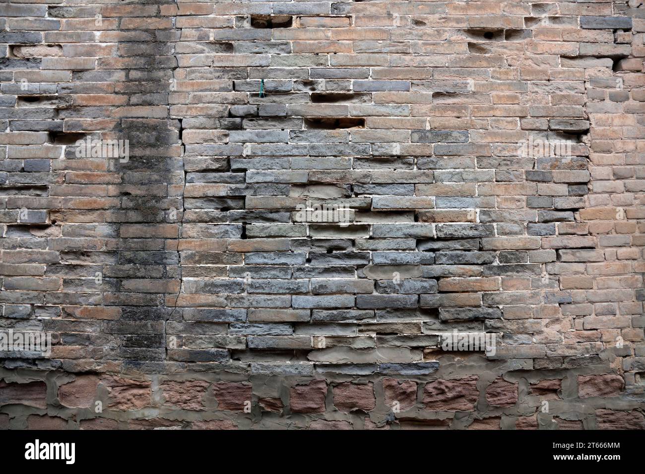 Broken rock walls Stock Photo - Alamy