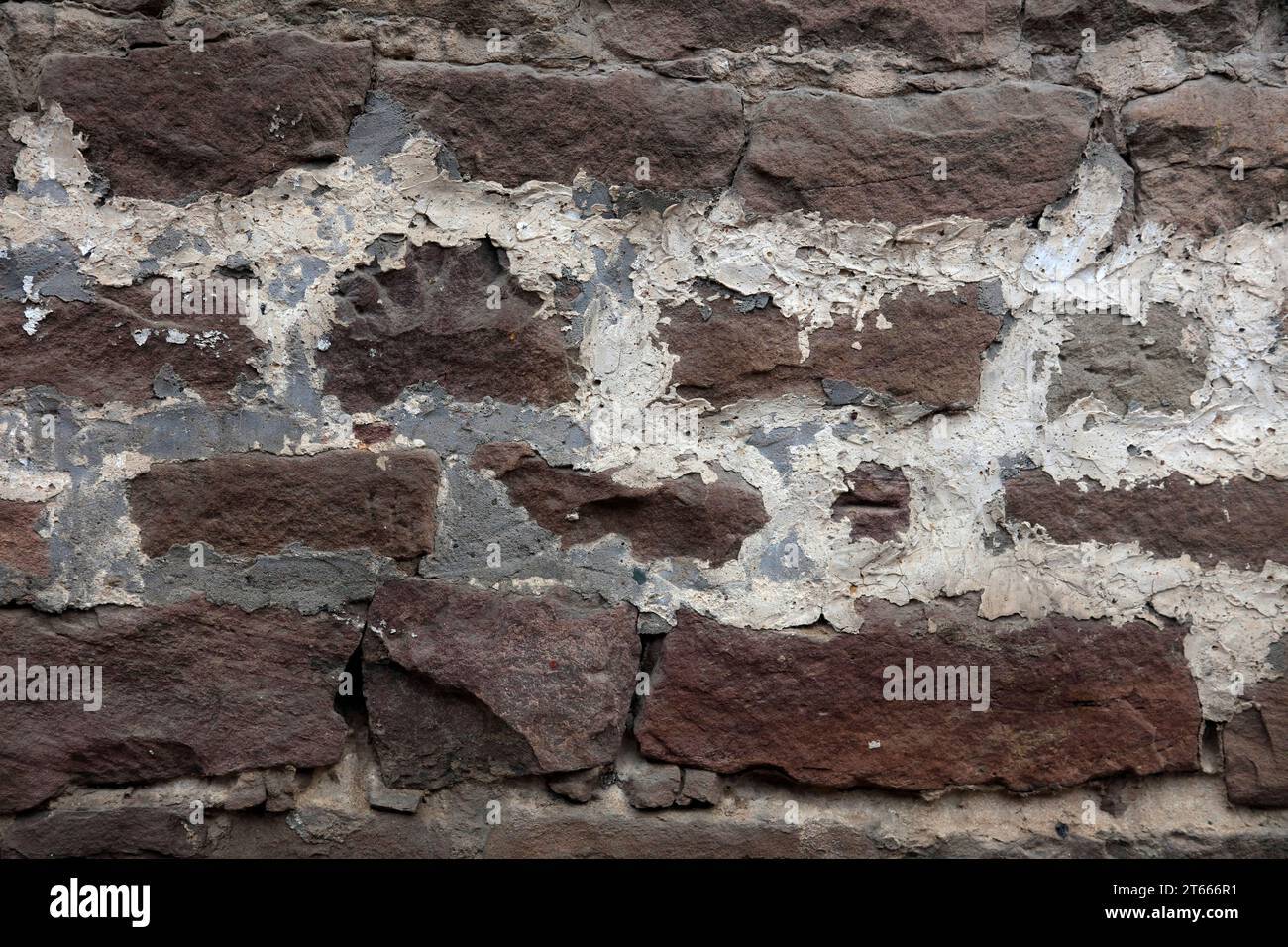 Broken walls, old buildings Stock Photo - Alamy