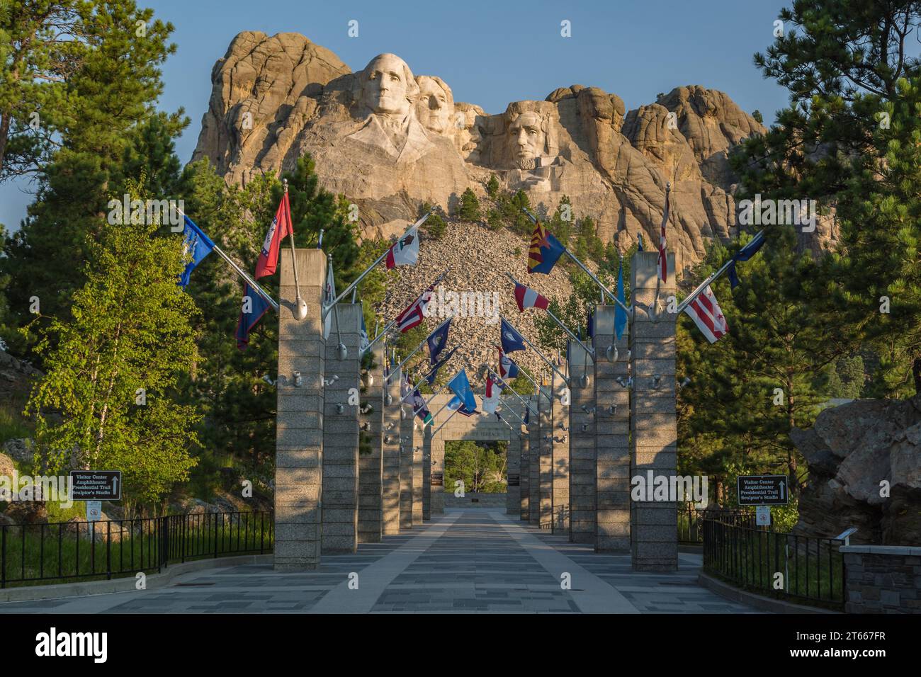 Carved granite busts of George Washington, Thomas Jefferson, Theodore ...