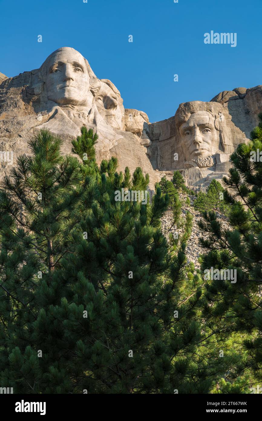 Carved granite busts of George Washington, Thomas Jefferson, Theodore ...