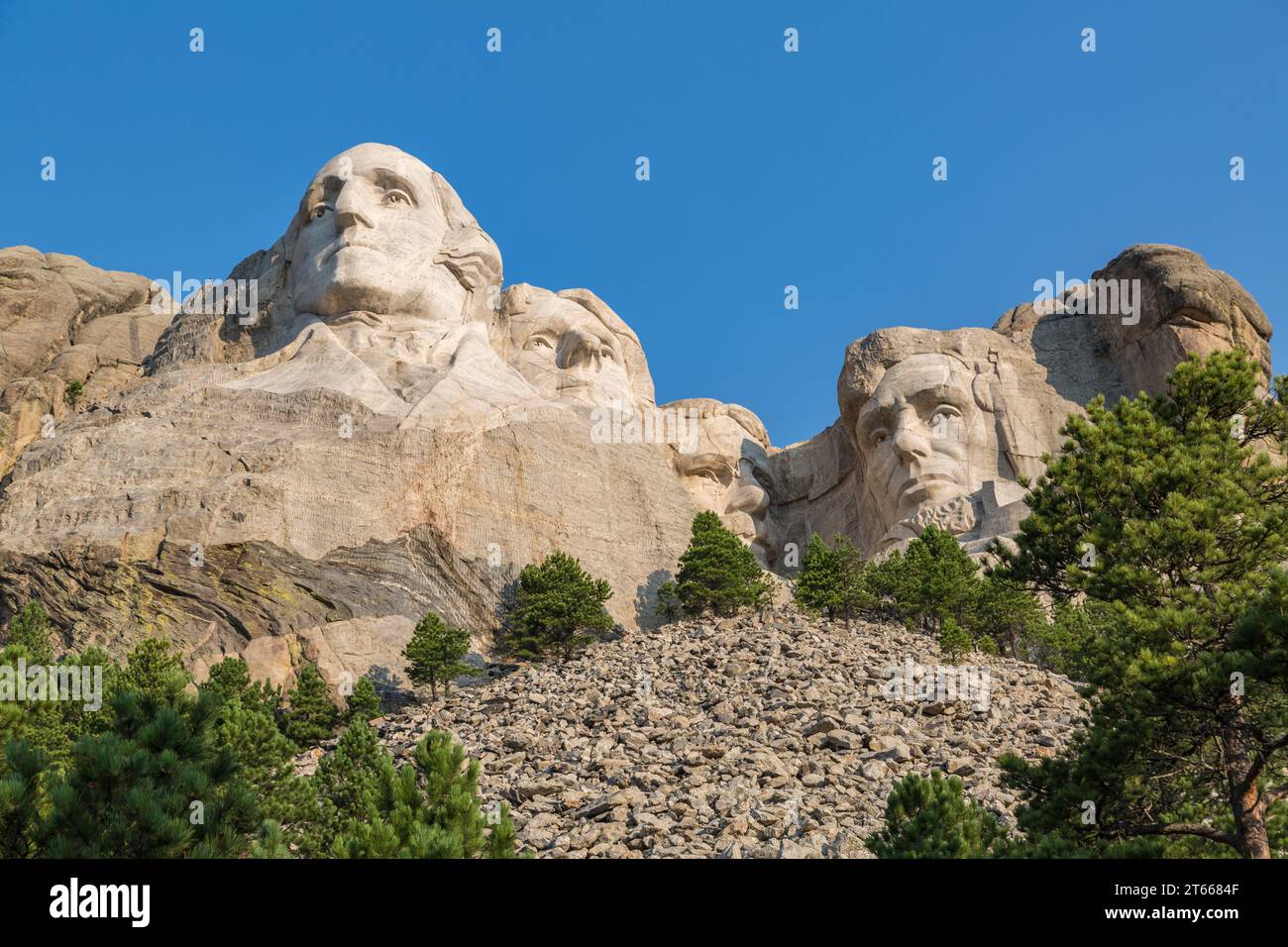 Carved granite busts of George Washington, Thomas Jefferson, Theodore ...