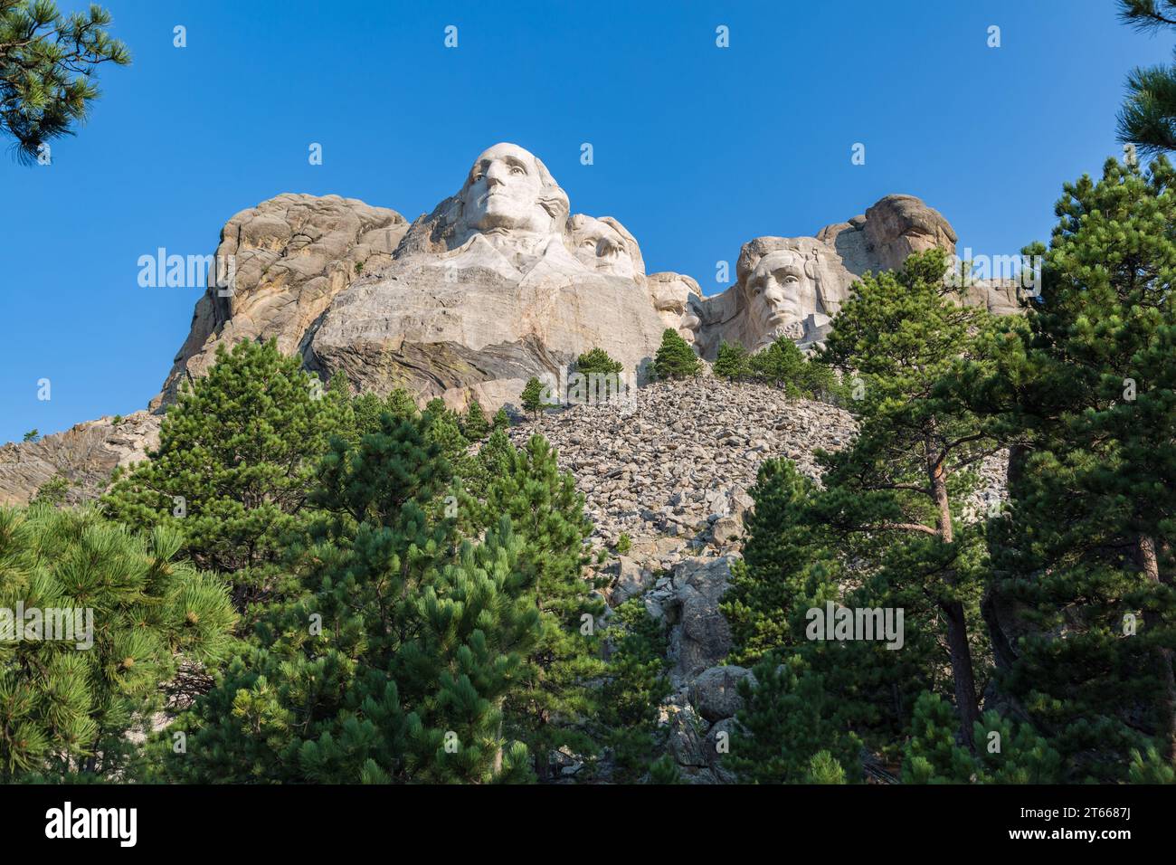 Carved granite busts of George Washington, Thomas Jefferson, Theodore ...