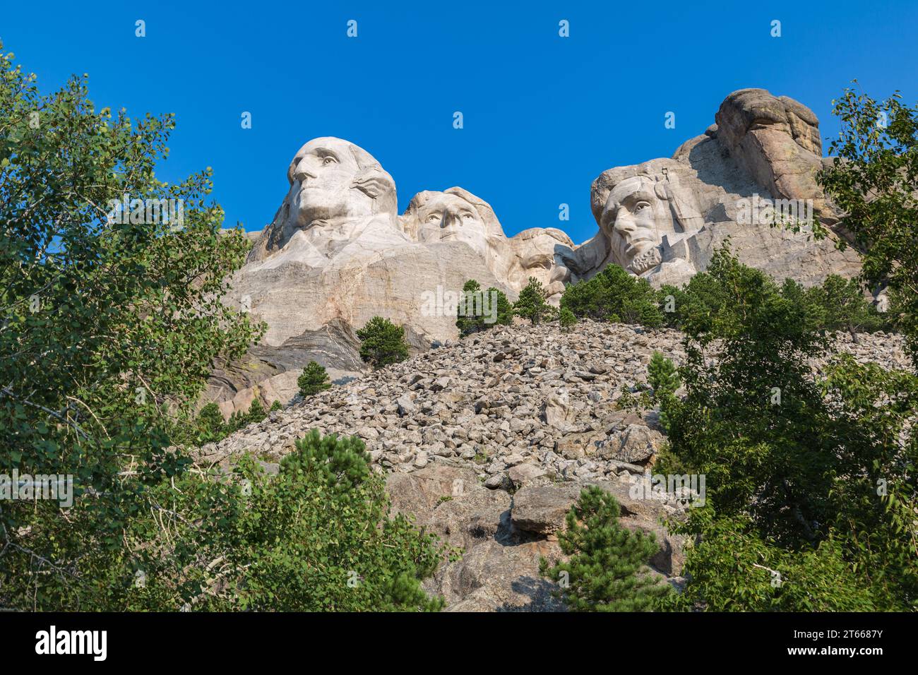 Carved granite busts of George Washington, Thomas Jefferson, Theodore ...