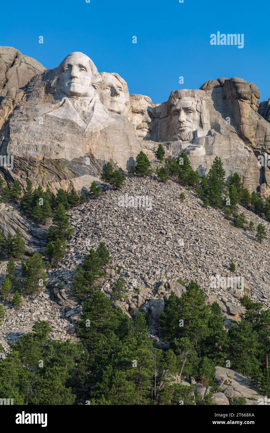 Carved granite busts of George Washington, Thomas Jefferson, Theodore ...