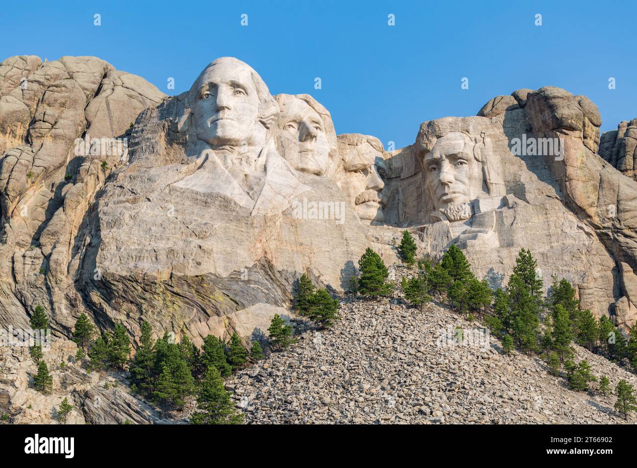Carved granite busts of George Washington, Thomas Jefferson, Theodore ...
